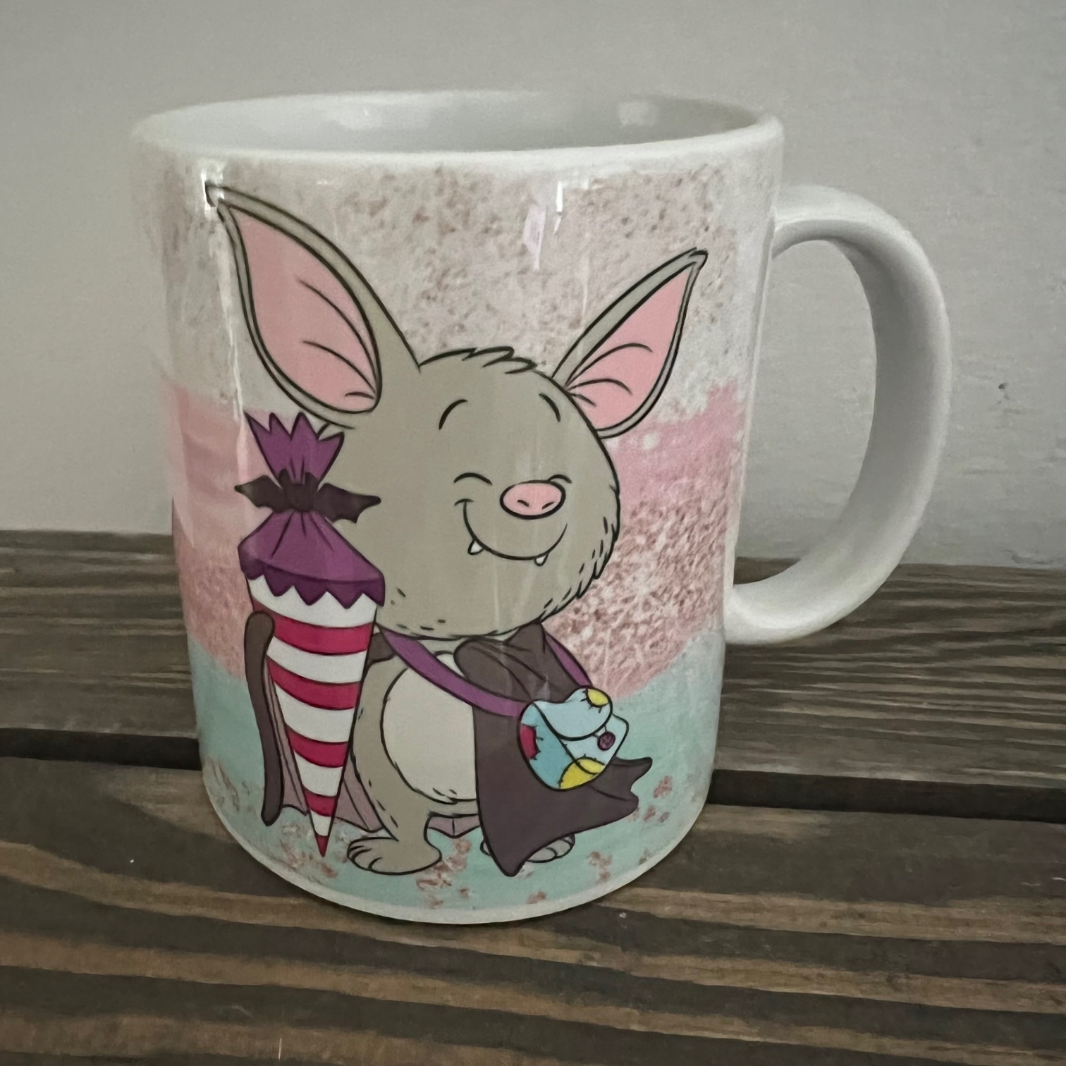 Keramiktasse Hochglanz: Einschulung Fledermaus – Zaubereinmaleins Shop Keramiktasse Hochglanz: Einschulung Fledermaus – Zaubereinmaleins Shop