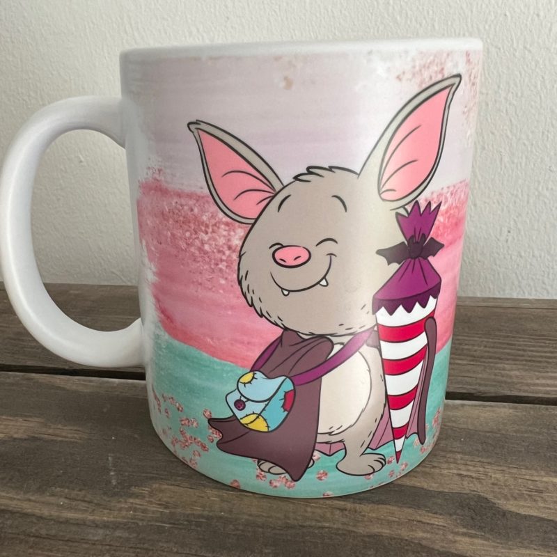 Keramiktasse satin: Einschulung Fledermaus – Zaubereinmaleins Shop Keramiktasse satin: Einschulung Fledermaus – Zaubereinmaleins Shop